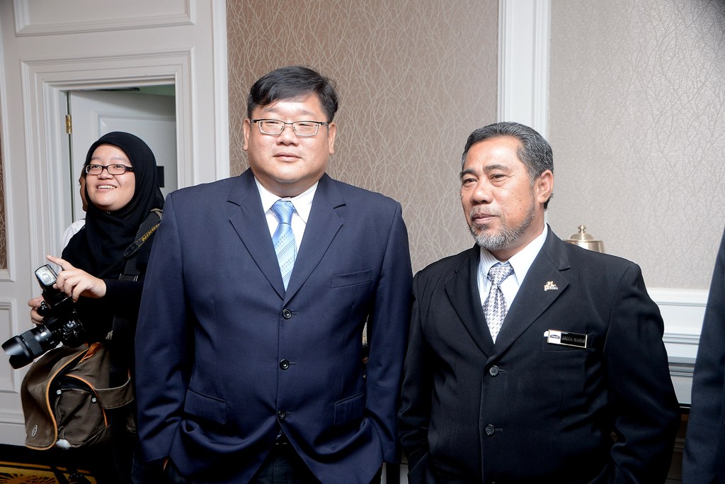 TGA SOLUTIONS SDN BHD & PKNP SIGNING CEREMONY - Perbadanan Kemajuan Negeri Pahang